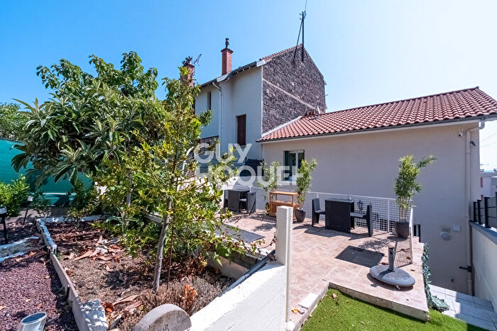 Maison 6 pièces à Chamalières, Hauteurs de Chamalières, Les Savarounes, à vendre