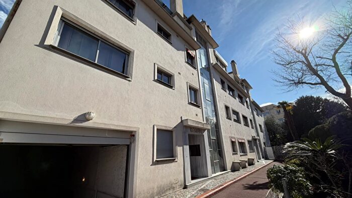 Appartement à vendre - Nice, Rimiez - 3 pièces - 2 chambres