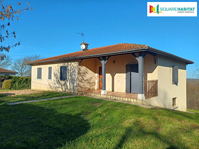 Maison 4 pièces à Ordan-Larroque, à louer
