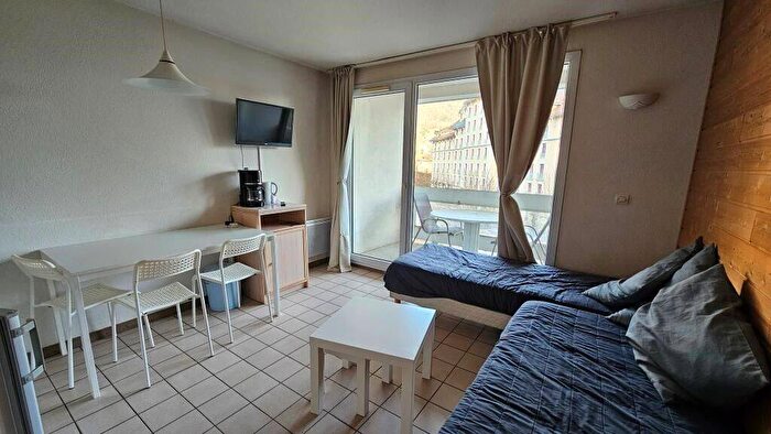 Appartement à louer - Allevard - 2 pièces - 1 chambre