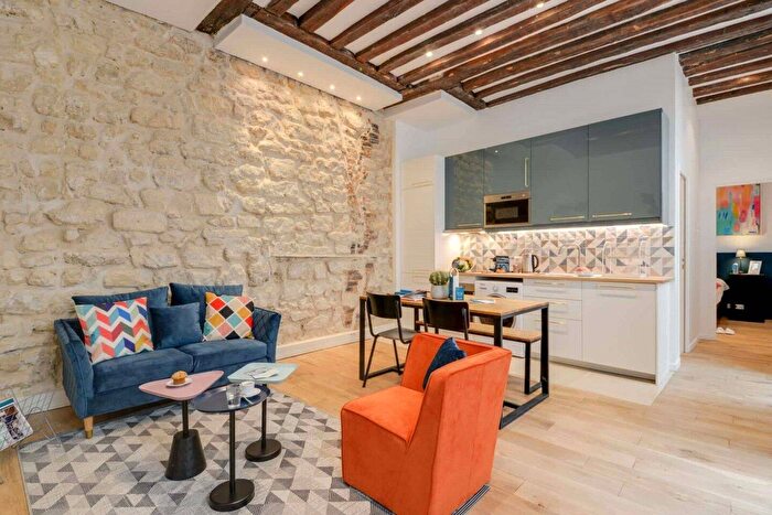 Appartement à louer - Sentier-Bonne Nouvelle, Paris ème arrondissement - 4 pièces - 2 chambres