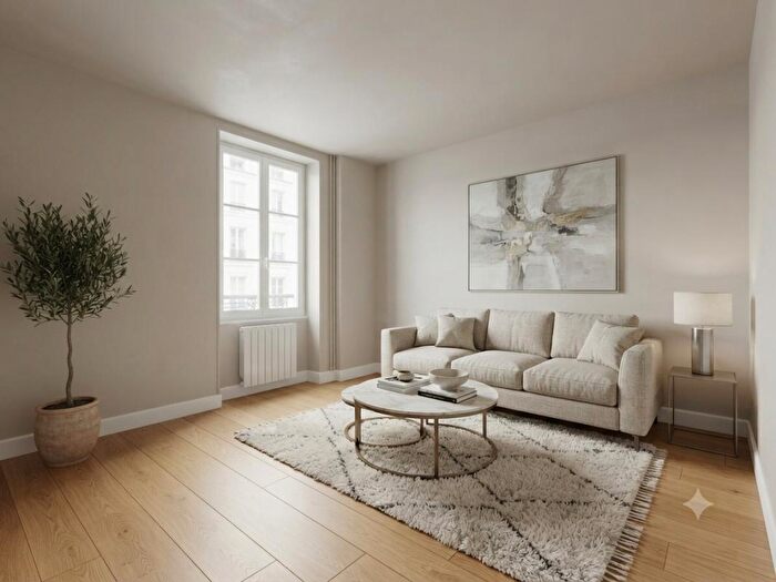 Appartement 2 pièces à vendre à Fontainebleau, Centre-ville