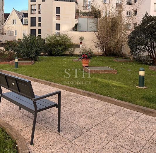 Appartement à vendre - Paris e , Citroën, Boucicaut - 1 pièce - 1 chambre