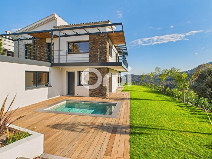 Maison à vendre - Les Adrets-de-lEstérel - 6 pièces - 4 chambres