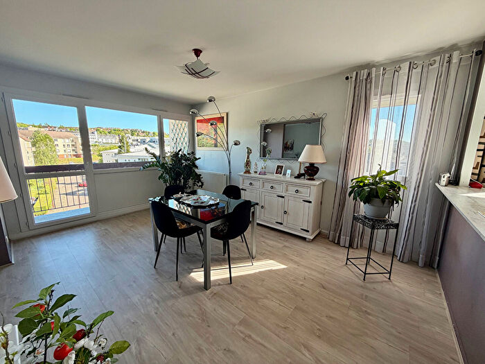 Appartement à vendre - Évreux, Saint-Léger - 3 pièces - 2 chambres