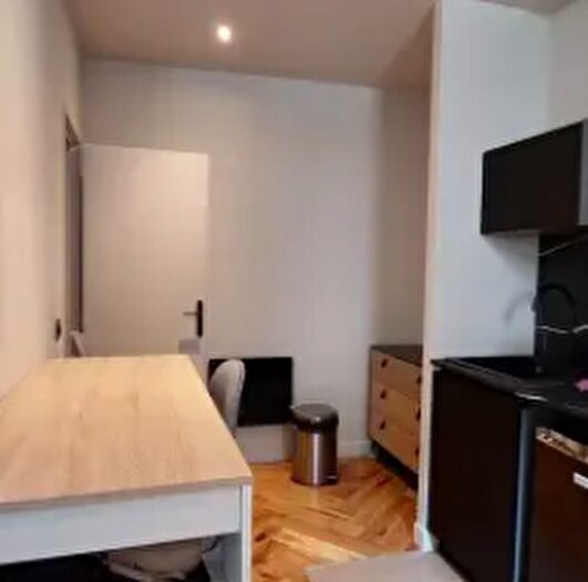Appartement 1 pièce à louer à Écully, Les Serres, Vivier