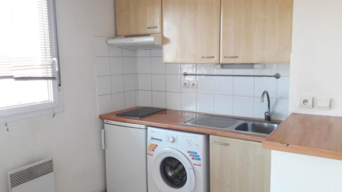 Appartement à louer - Marseille e , Saint-Barthélémy - 2 pièces - 1 chambre