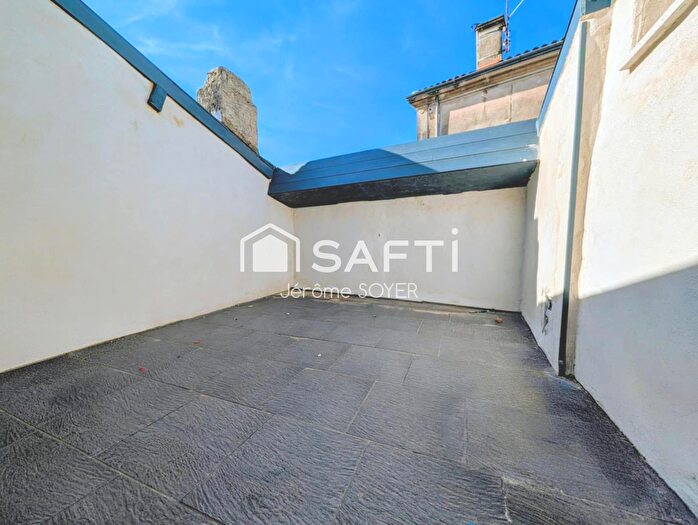 Maison à vendre - Cabannes - 4 pièces - 3 chambres