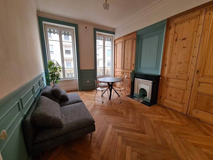 Appartement à louer - Lyon ème arrondissement - 2 pièces - 1 chambre