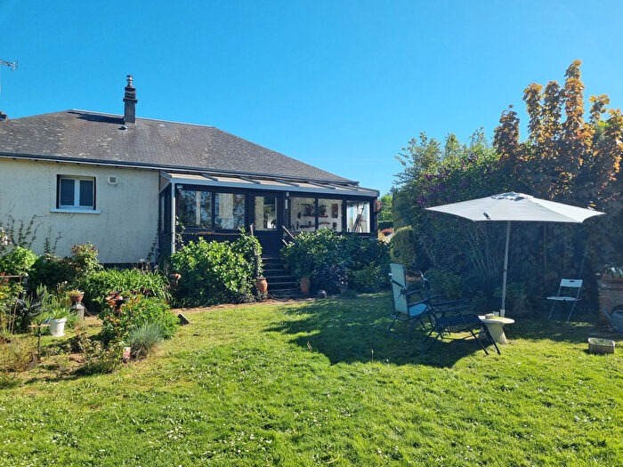 Maison à vendre - Aigurande - 4 pièces - 3 chambres