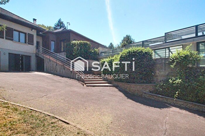 Maison 6 pièces à Devecey, à vendre