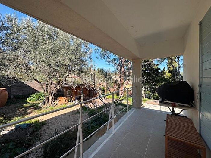 Maison à vendre - Tourrettes - 4 pièces - 3 chambres