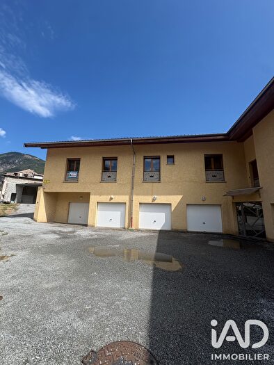 Appartement 4 pièces à vendre - Saint-Avre