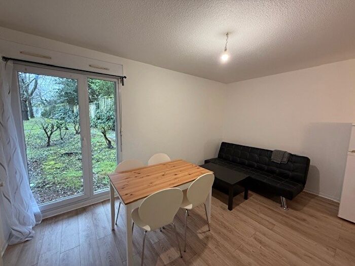 Appartement à louer - Quartiers Ouest, Arsenal, Redon - 2 pièces - 1 chambre