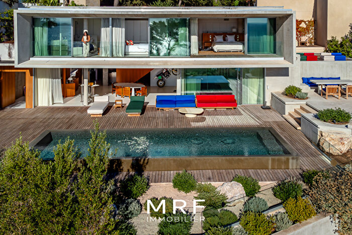 Maison à vendre - Marseille e , Roucas Blanc - 6 pièces - 4 chambres