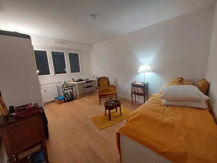 Appartement à louer - Strasbourg, LEsplanade, Citadelle - 1 pièce