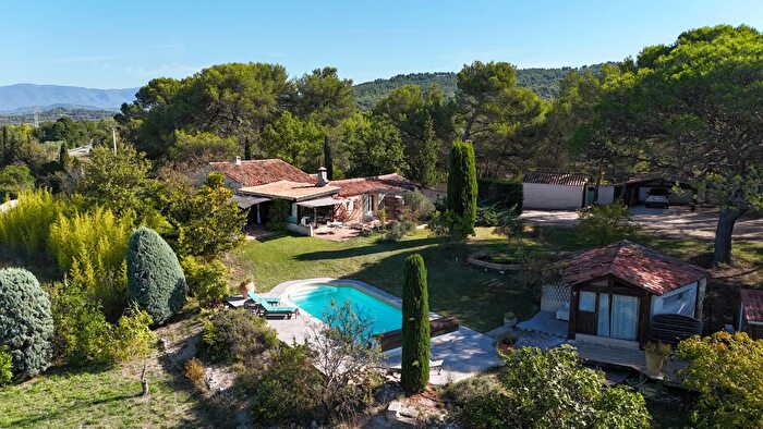 Maison à vendre - Aix-en-Provence - 7 pièces - 4 chambres