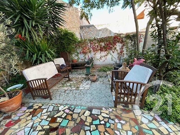 Maison à vendre - La Seyne-sur-Mer, Est - 10 pièces - 5 chambres