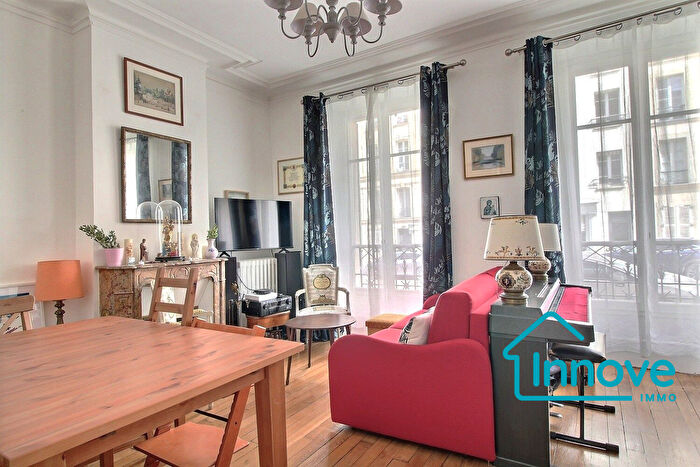 Versailles, Saint-Louis : Appartement 3 pièces à vendre