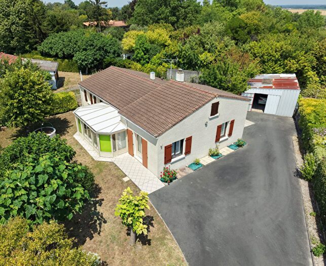 Semussac - Maison 5 pièces à vendre