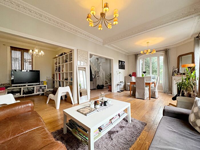 Maison à vendre - Vitry-sur-Seine, Gare, Jean-Jaurès - 5 pièces - 4 chambres