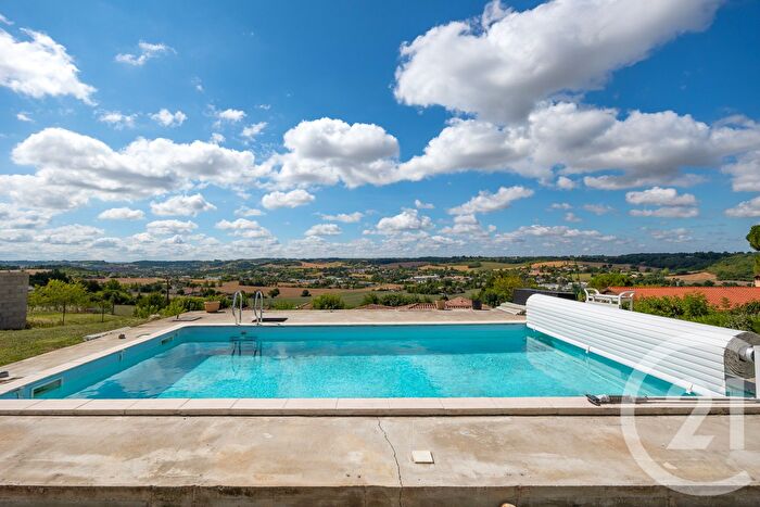 Maison à vendre - Puygouzon - 6 pièces - 5 chambres