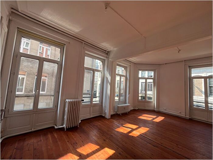 Lille, Centre-ville, Euralille : Appartement 4 pièces à louer