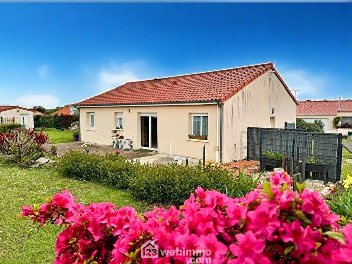 Maison à vendre - Mauléon - 4 pièces - 3 chambres