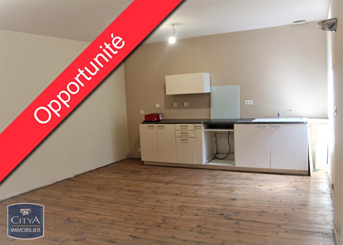 Maison 7 pièces à Sauxillanges, à vendre