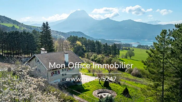 Maison à vendre - Prunières - 6 pièces - 5 chambres