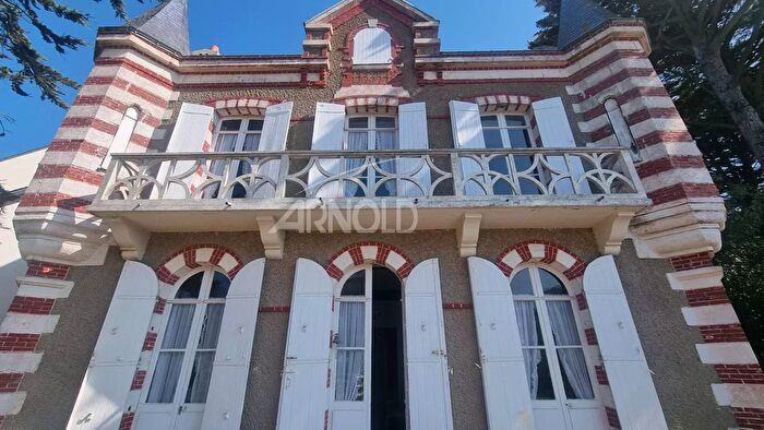 Maison à vendre - Pornichet, Centre-ville, Gare, Gambetta - 11 pièces - 9 chambres