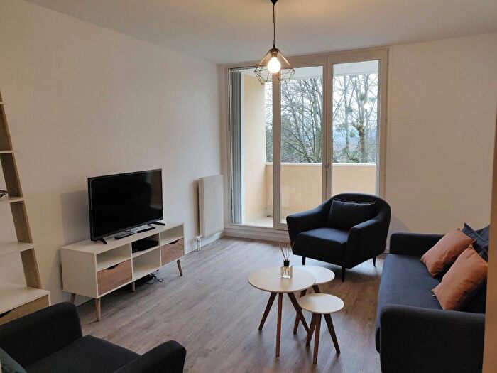 Appartement à louer - Les Linandes, Cergy - 4 pièces - 3 chambres