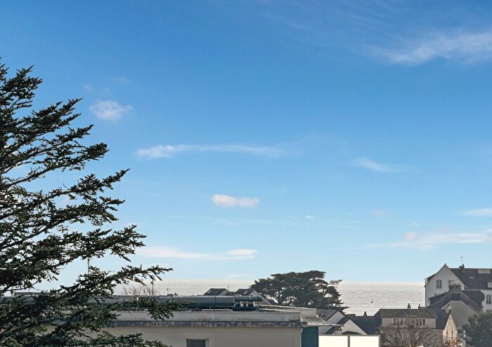 Appartement à vendre - Saint-Nazaire, Saint-Marc - 5 pièces - 3 chambres