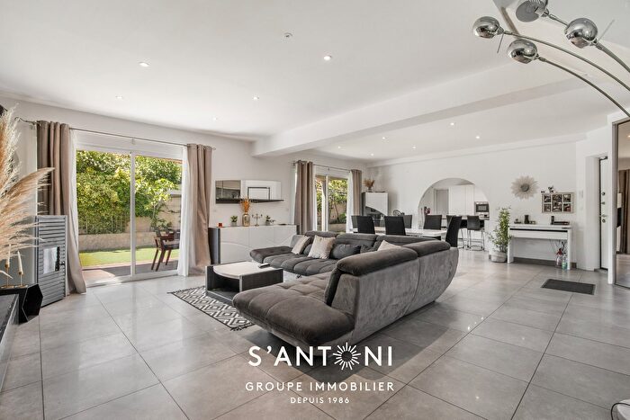 Maison à vendre - Marseillan, Mougères, Riac - 6 pièces - 5 chambres