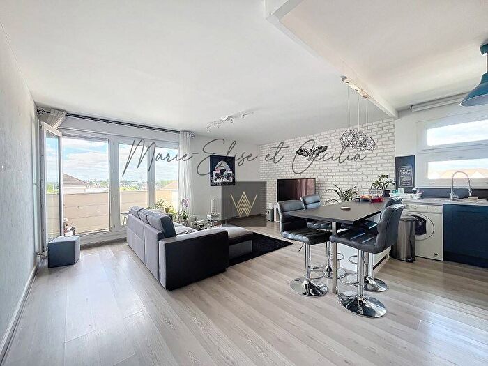 Appartement à louer - Nord, Écouen - 3 pièces - 2 chambres