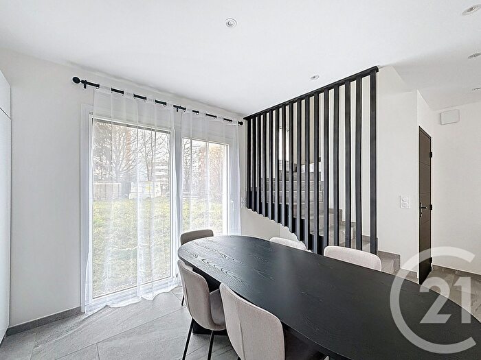 Maison à vendre - Scionzier - 4 pièces - 3 chambres