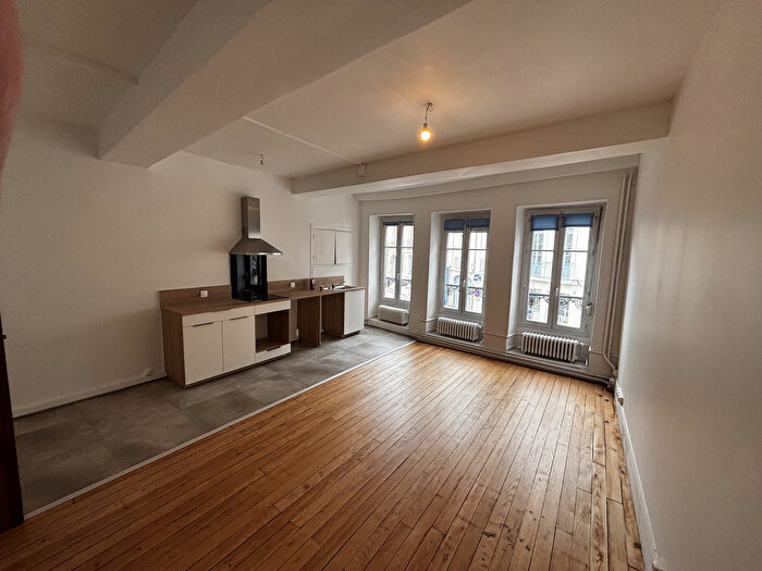 Autun, Centre-ville : Appartement 2 pièces à louer