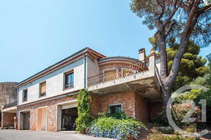 Maison 10 pièces à vendre - Beausoleil, Beausoleil Supérieur, Moyenne Corniche