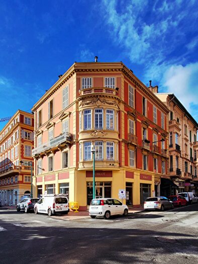 Appartement 4 pièces à Menton, Hôtel de Ville, Vieille Ville, Musée, Madone, Carnolès, à vendre