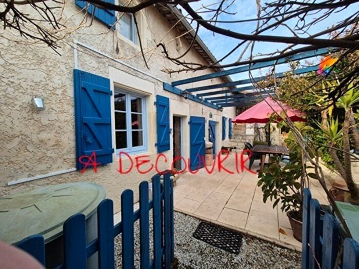 Maison à vendre - Mansle - 5 pièces - 3 chambres