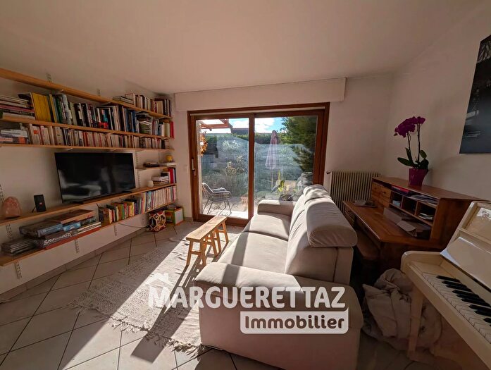 Appartement à vendre - Reignier-Ésery - 2 pièces - 1 chambre