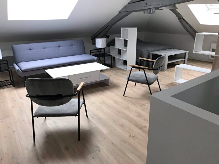 Sens : Appartement 1 pièce à louer