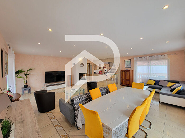 Maison à vendre - Latour-Bas-Elne - 6 pièces - 5 chambres