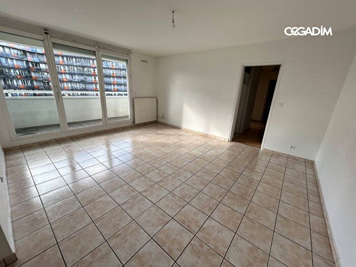 Appartement à louer - Bonnabaud, Clermont-Ferrand - 3 pièces - 2 chambres