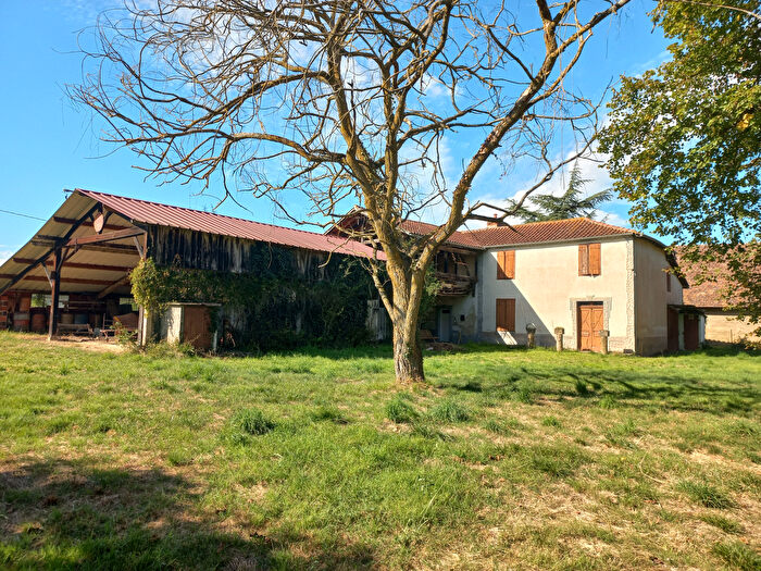Maison à vendre - Trie-sur-Baïse - 4 pièces - 3 chambres