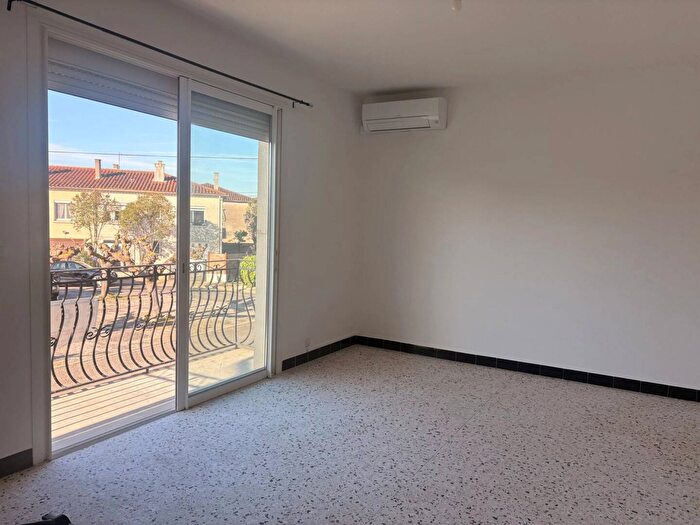 Centre Ville, Cuxac-dAude : Maison 4 pièces à louer