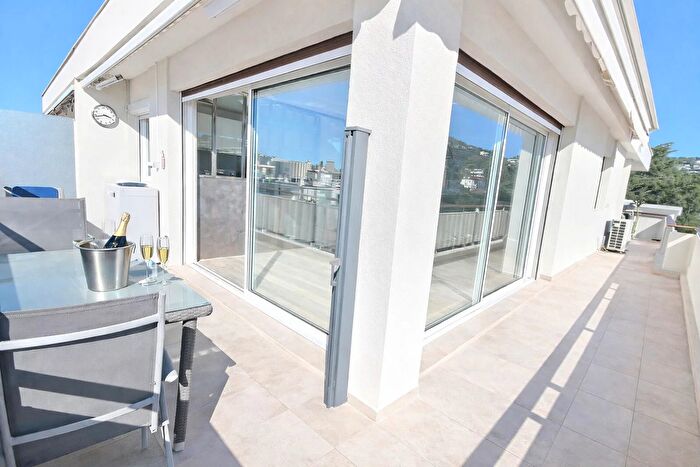 Appartement à vendre - Cannes, Pointe Croisette - 4 pièces - 3 chambres