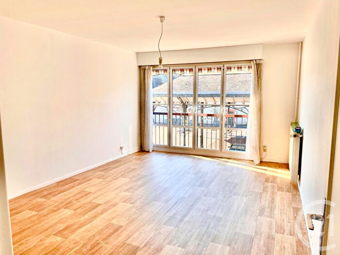Châteauneuf-sur-Loire : Appartement 3 pièces à louer