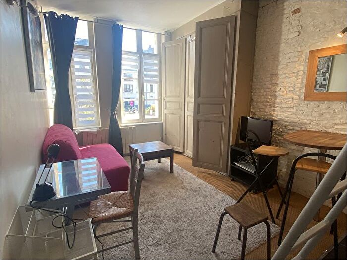 Appartement à louer - Lille, Vieux Lille - 1 pièce - 1 chambre