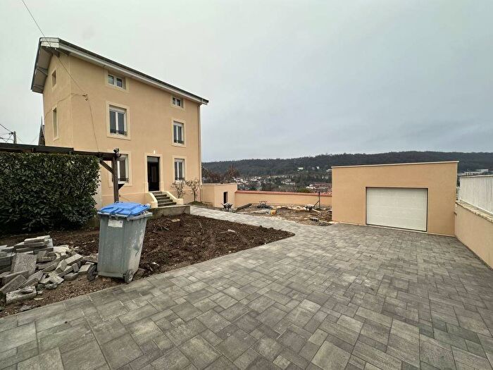 Maisons à vendre et appartements à louer - 3